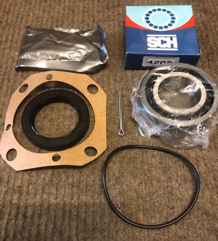 MGA MGB MGB GT BANJO Axle Rear Wheel Bearing Kit - GHK1133