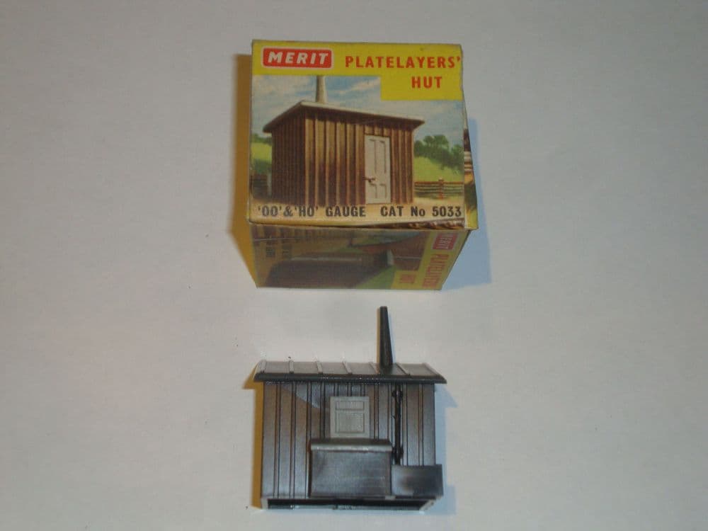 Merit 5033 Platelayers Hut