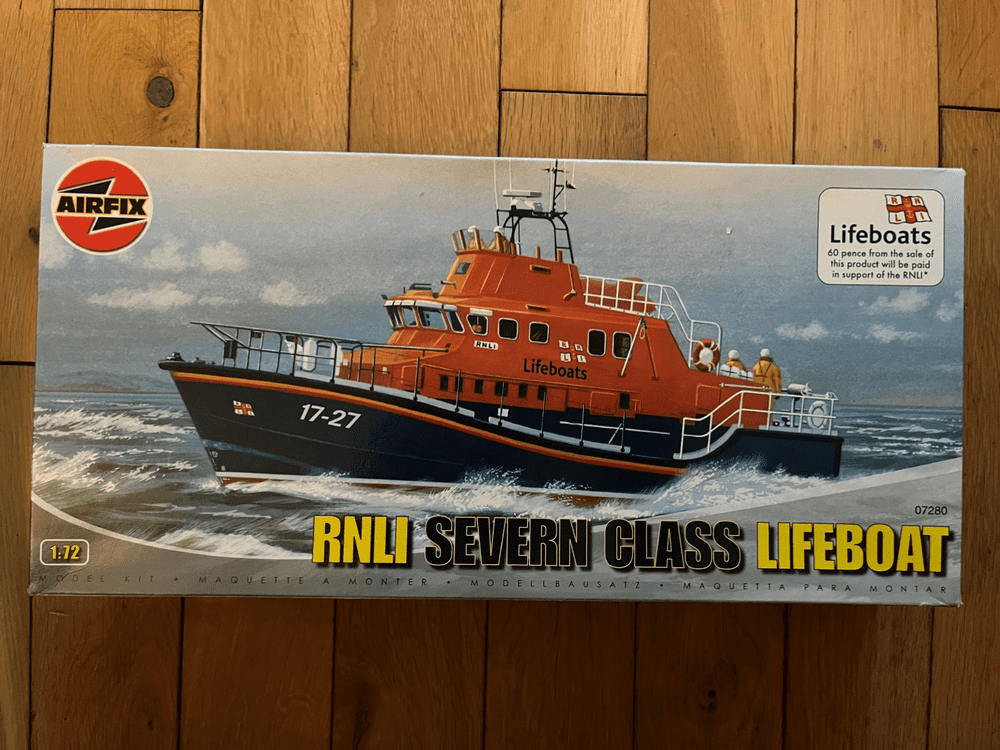 New Airfix 07280 RNLI Severn Class Lifeboat 1 72