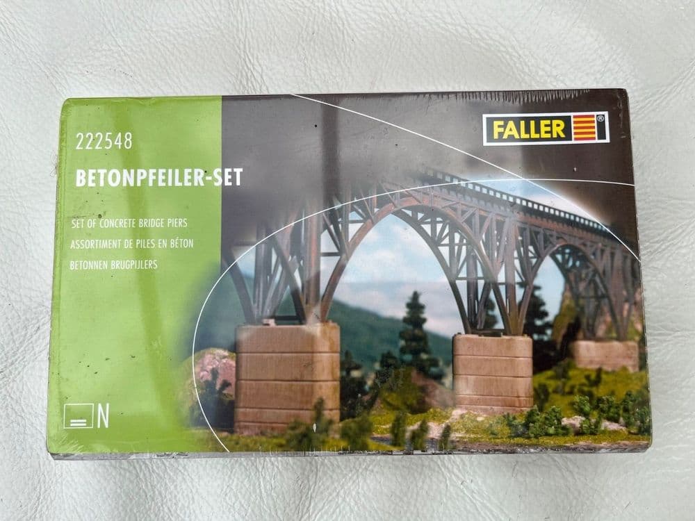 New Faller Model Kit 222548 - Set of Concrete Bridge Piers N Scale