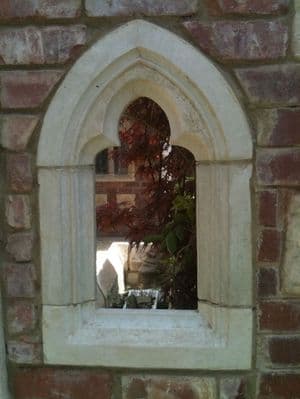 Gothic folly 72 cm Abbey window