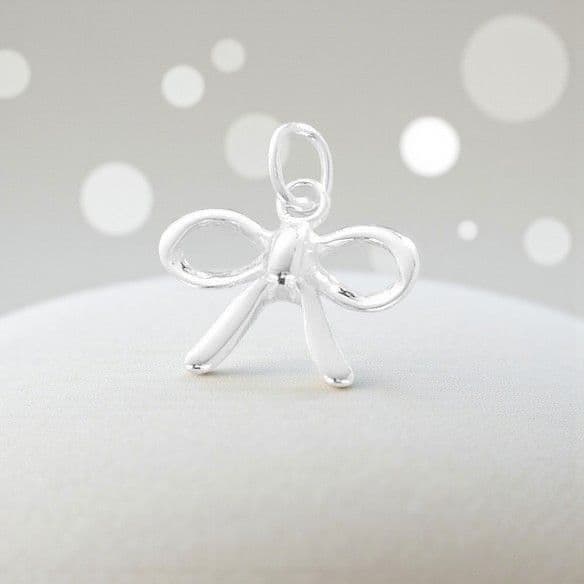 Bow Charm, Sterling silver | Charming Engraving