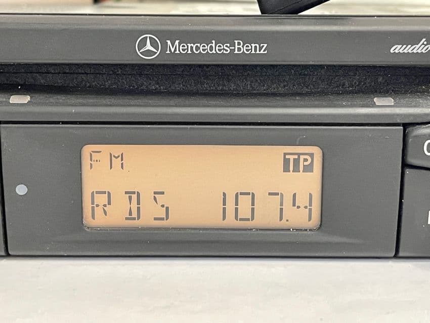 98-02 MERCEDES-BENZ AUDIO 10 radio CD FULL BLUETOOTH W124 R129 W126 SLK ...