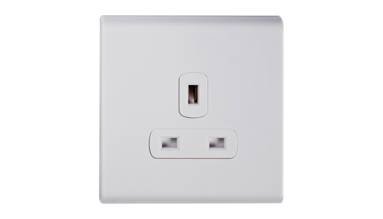 Deta 8635WHW Slimline Screwless 1 Gang 13A Unswitched Socket White Box ...