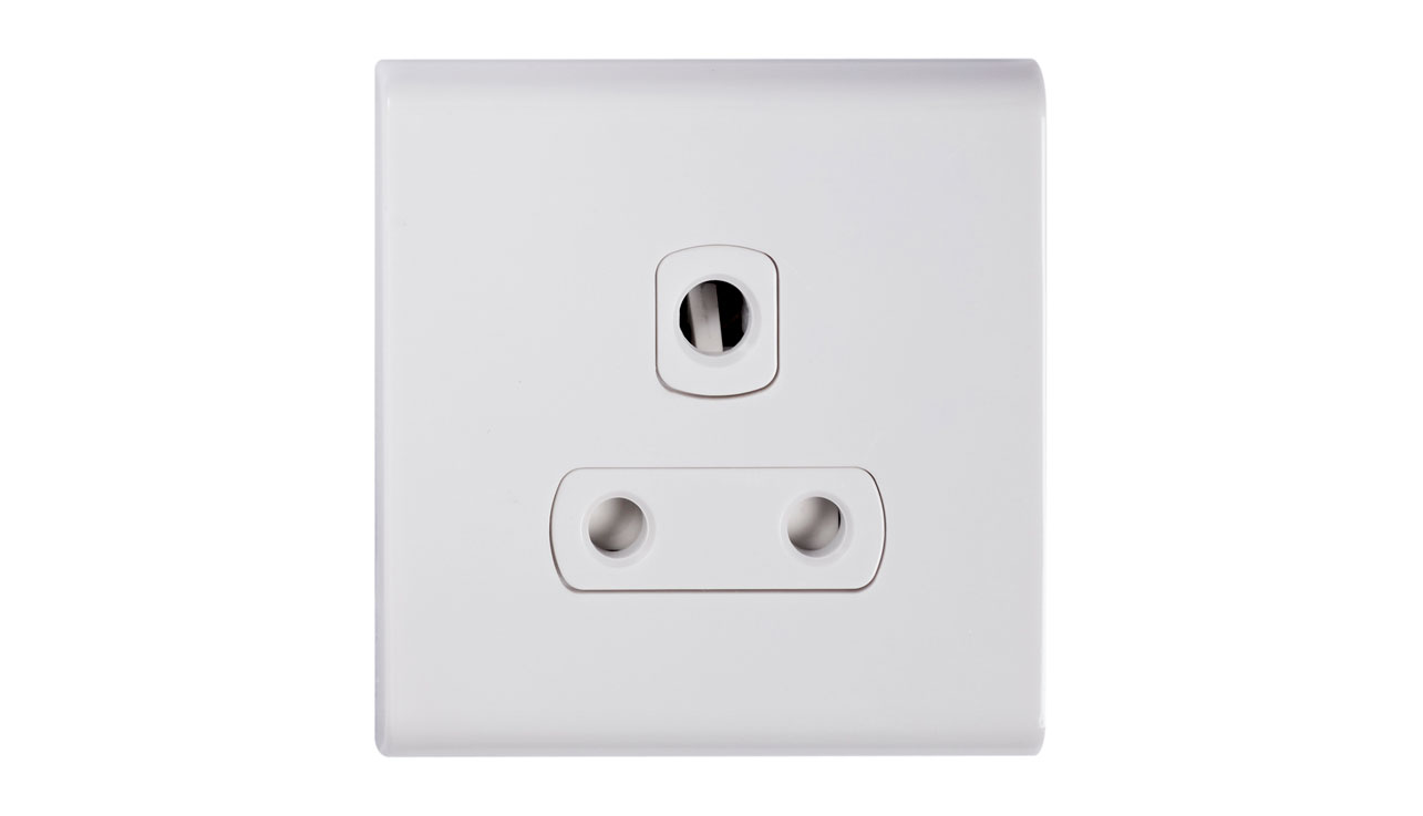 Deta 8638WHW Slimline Screwless 15A Unswitched Socket Round Pin White ...