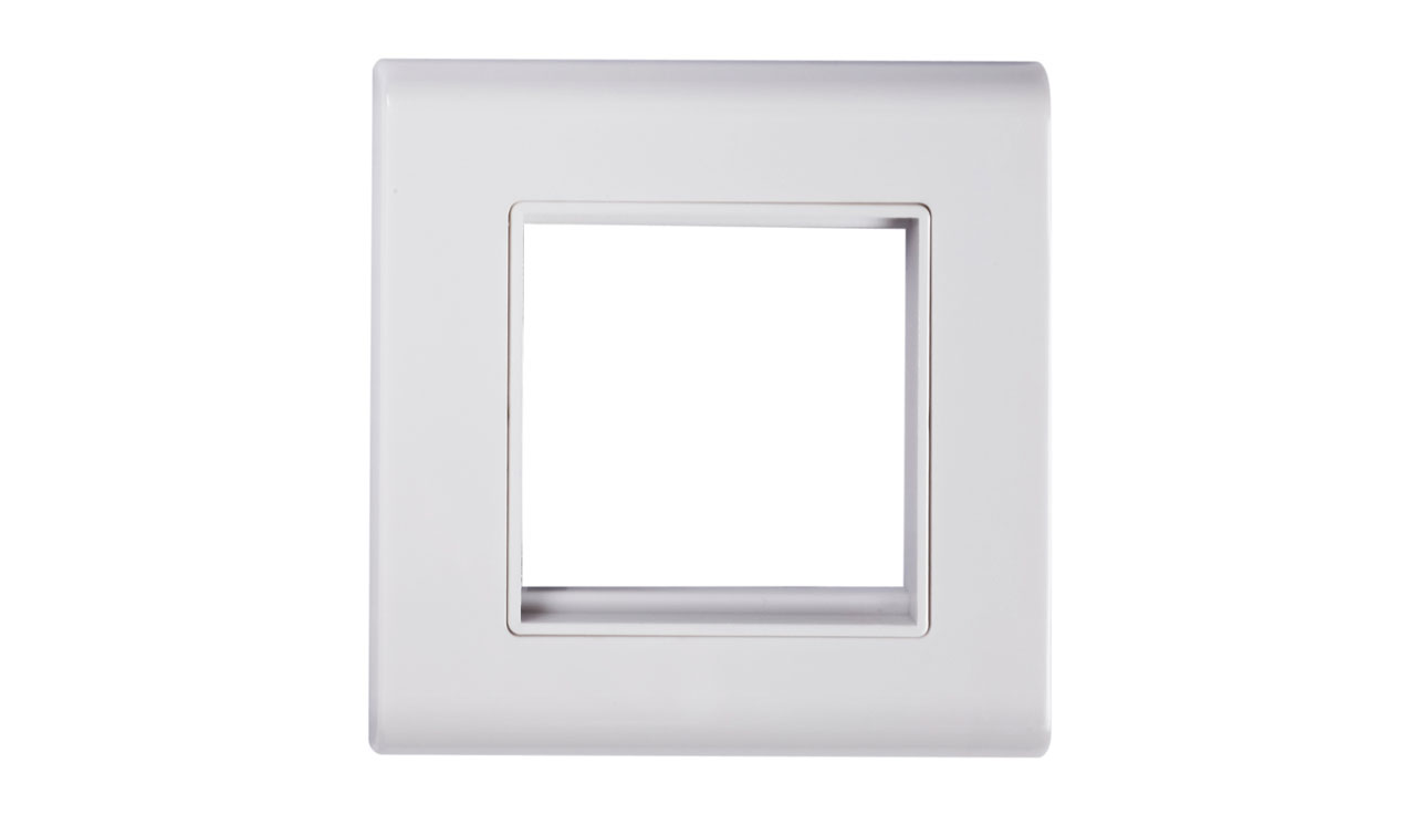 Deta 8687WHW Slimline Screwless Two Module Data Plate White Box Of 20