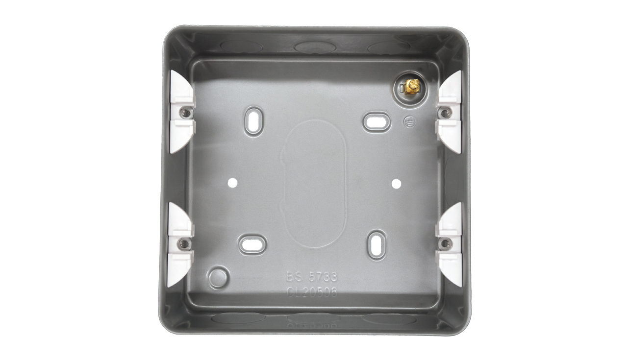 Deta VM2803 Vimark Metalclad 6/8 Gang Surface Back Box