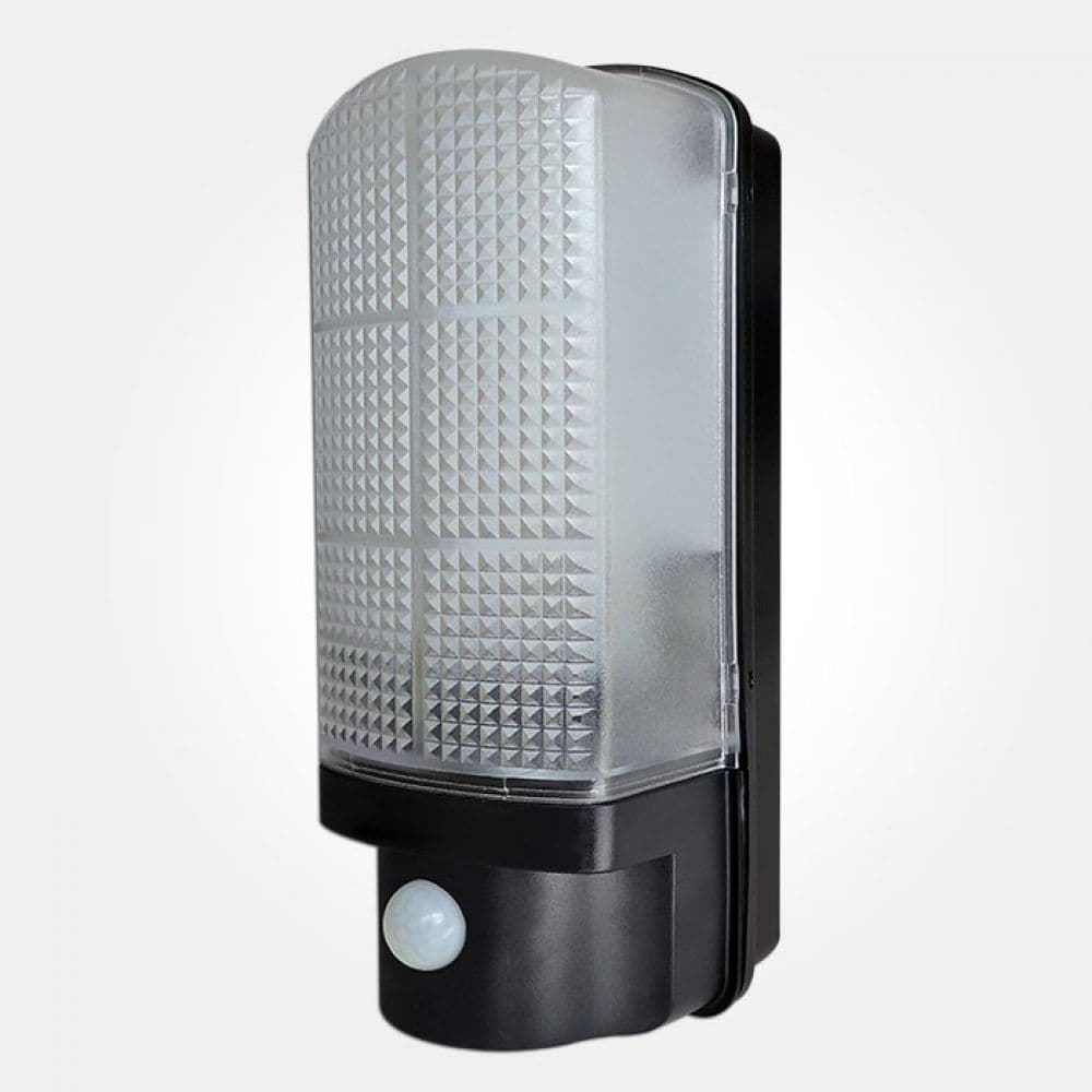 Eterna BLEDPIRBK 7W LED bulkhead with 120 PIR