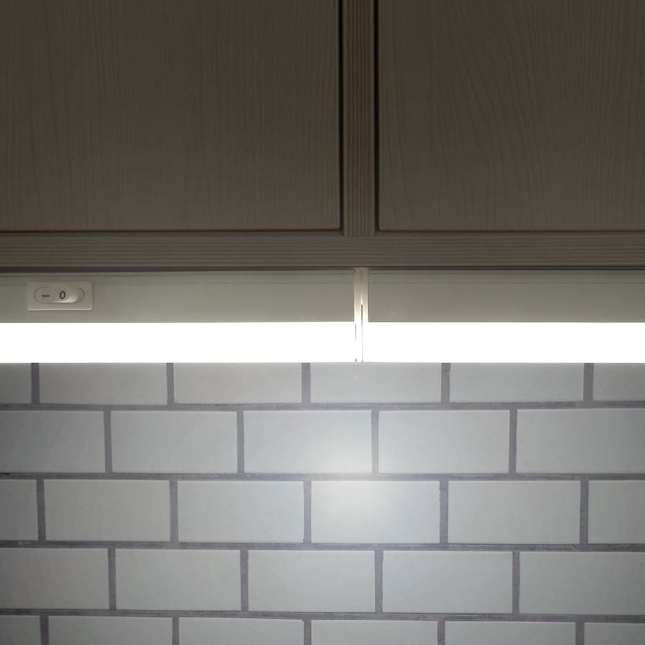Eterna LINKCS13 Linkable 849mm Linear Under Cabinet LED Strip Light 13W CCT