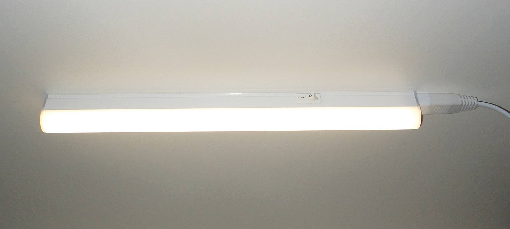 Eterna LINKCS13 Linkable 849mm Linear Under Cabinet LED Strip Light 13W CCT