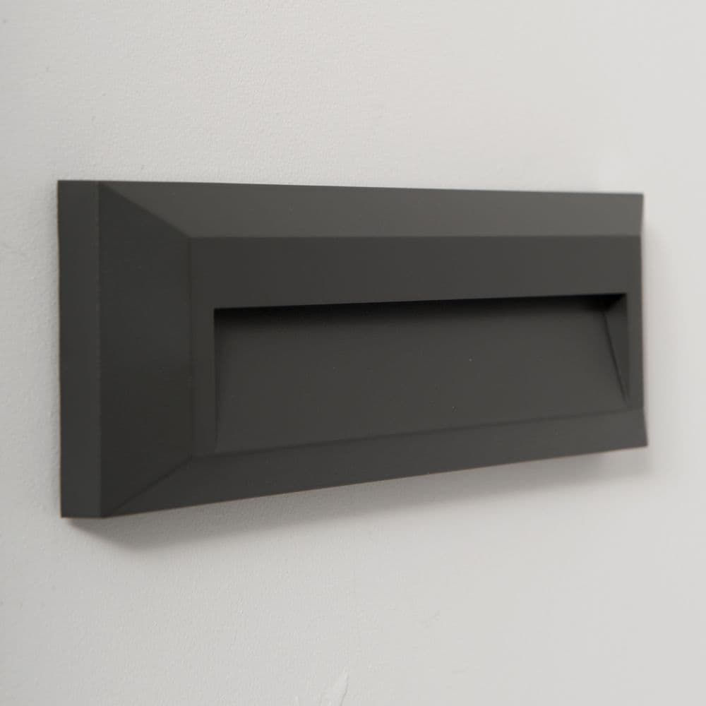 KSR Lighting KSR1337C/WHT Salta 3W 4000K LED Surface Polycarbonate Bulkhead