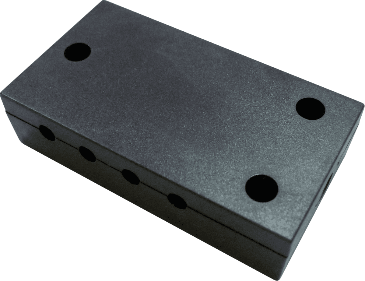 ML Accessories LED8SPLIT 12/24V DC 8-Way PVC Splitter