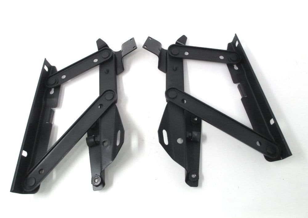 Bonnet hinge pair 1966