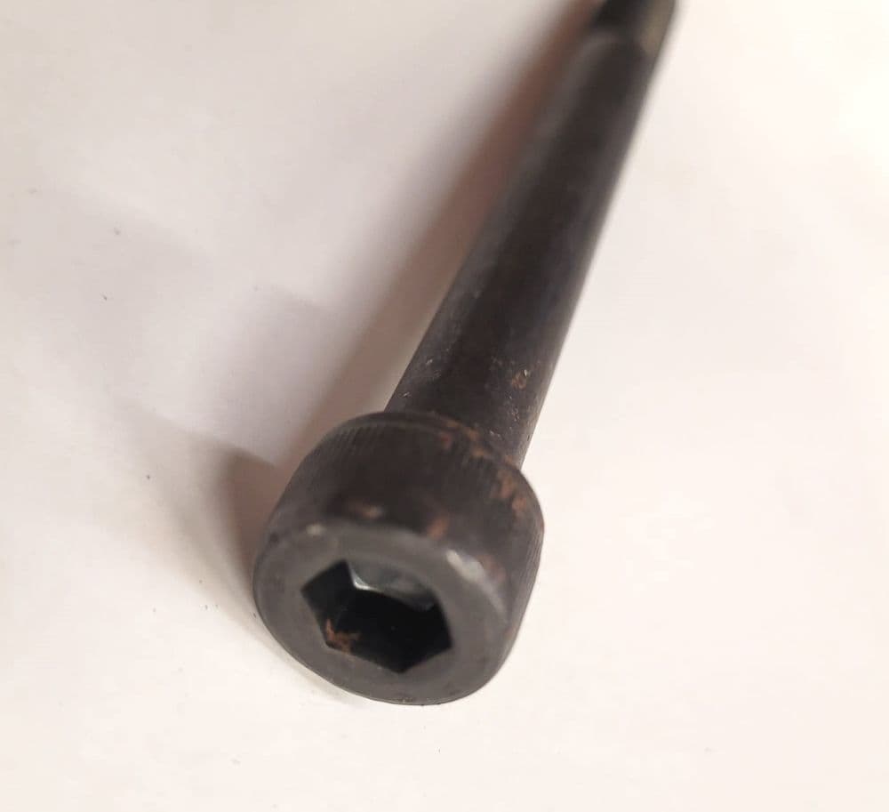 Cylinder head bolt M10 x 105mm