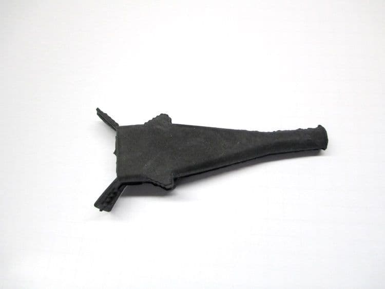 Rubber boot for injector wiring plug