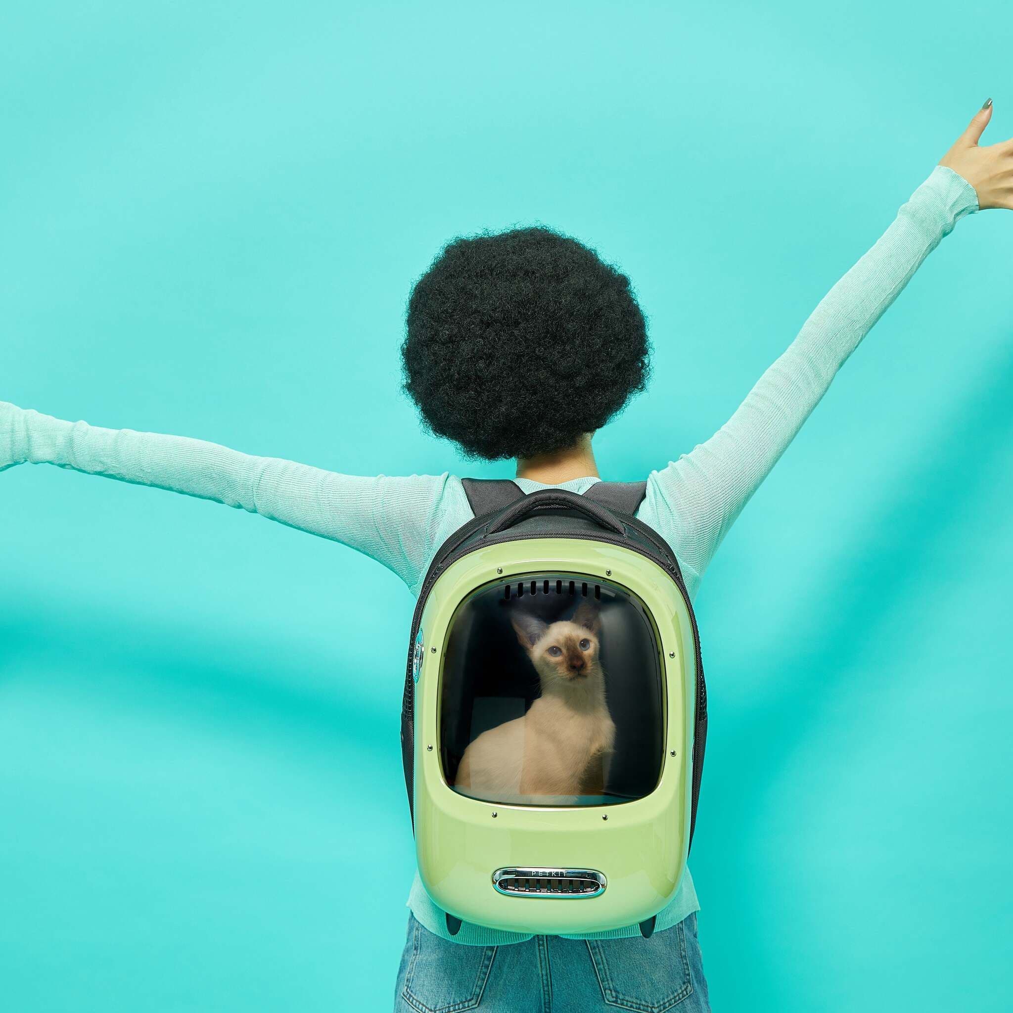 Instachew PETKIT BREEZY Pet Carrier Built-in fan and light