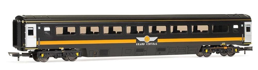 Hornby R40441 RAILROAD Grand Central HST Mark 3 Standard Class