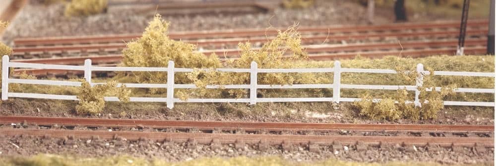 Ratio 216 Lineside Fencing White