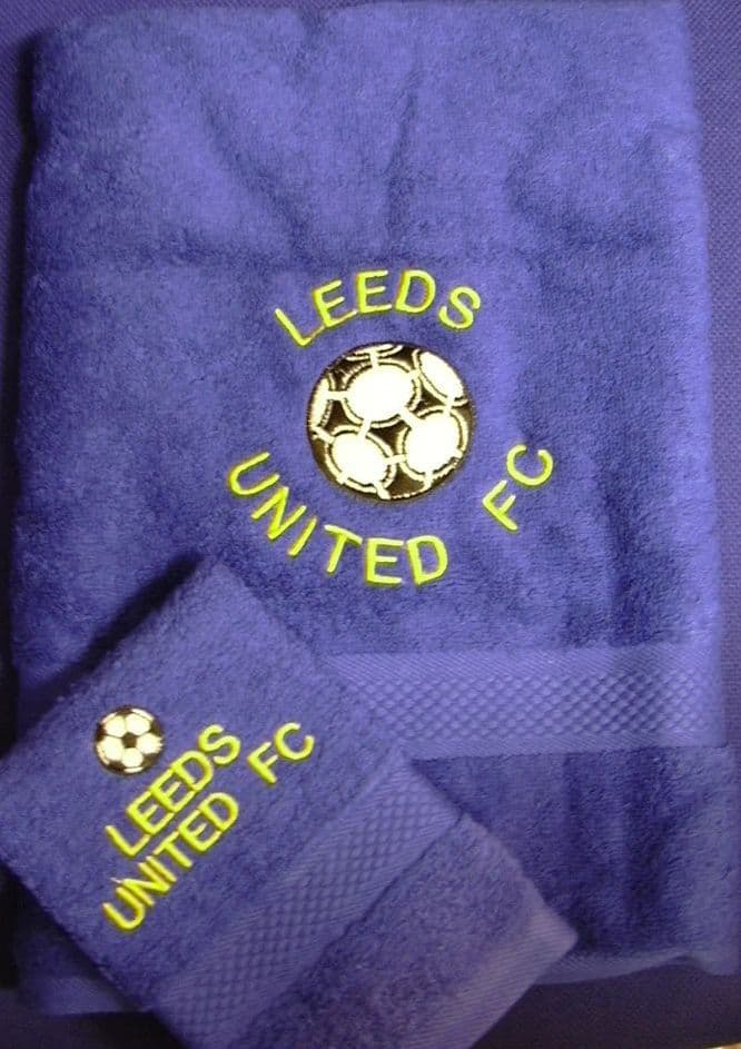 PERSONALISED LEEDS UNITED FC TOWEL SET - FOOTBALL