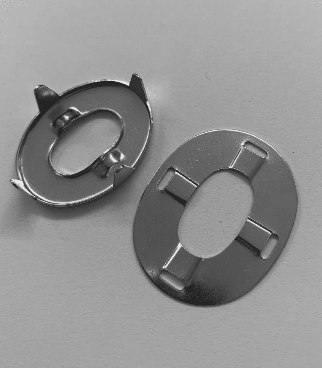 Turnbutton Prong & clinch plate