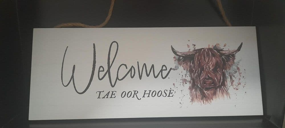 Meg Hawkins - Welcome Tae Oor Hoose Highland Cow Sign