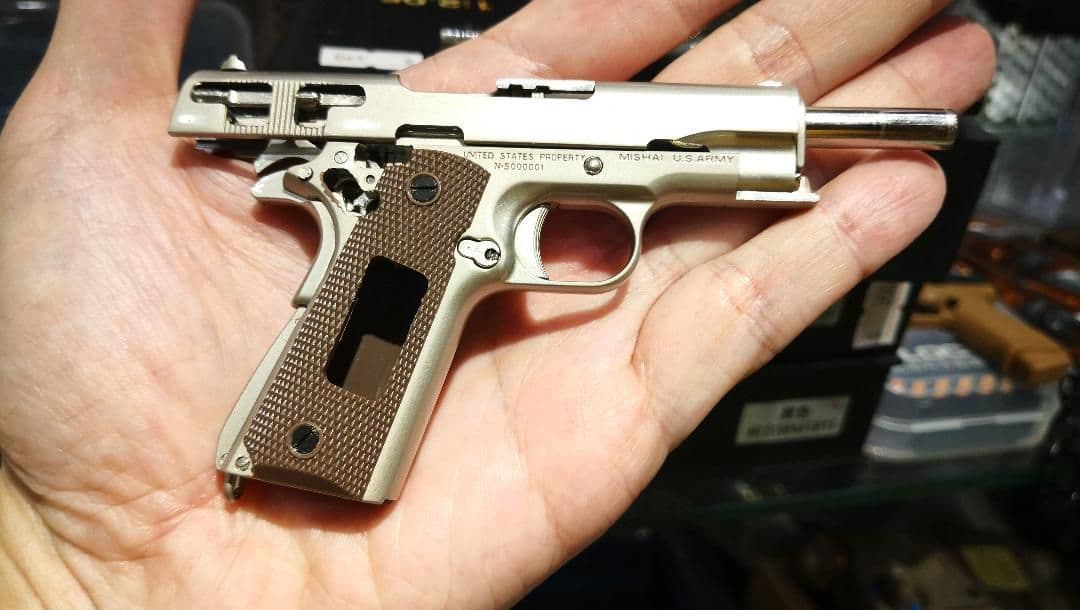 1 2 Shell Eject Metal Silver M1911 cut away version