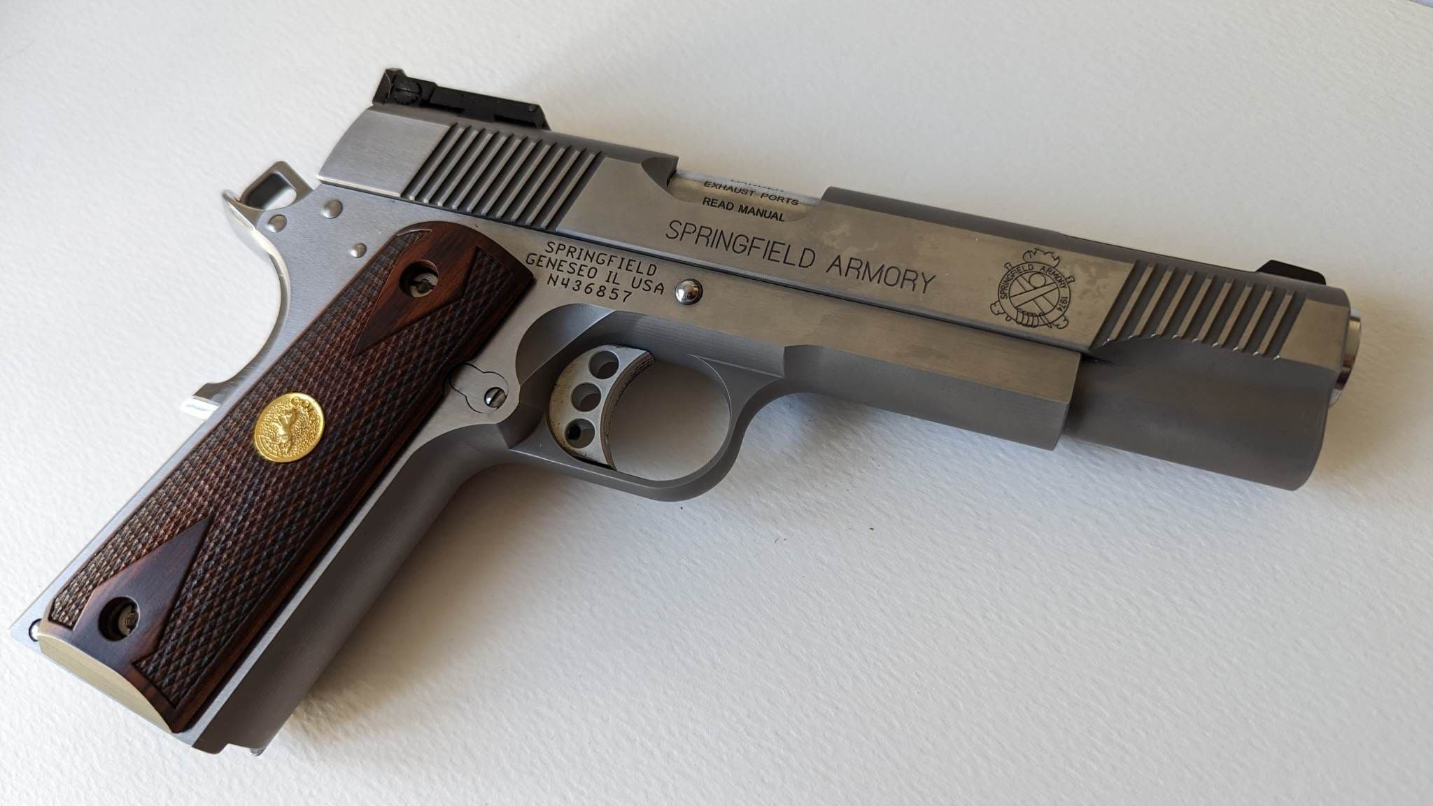 COLT USA walnut wood grips for M1911