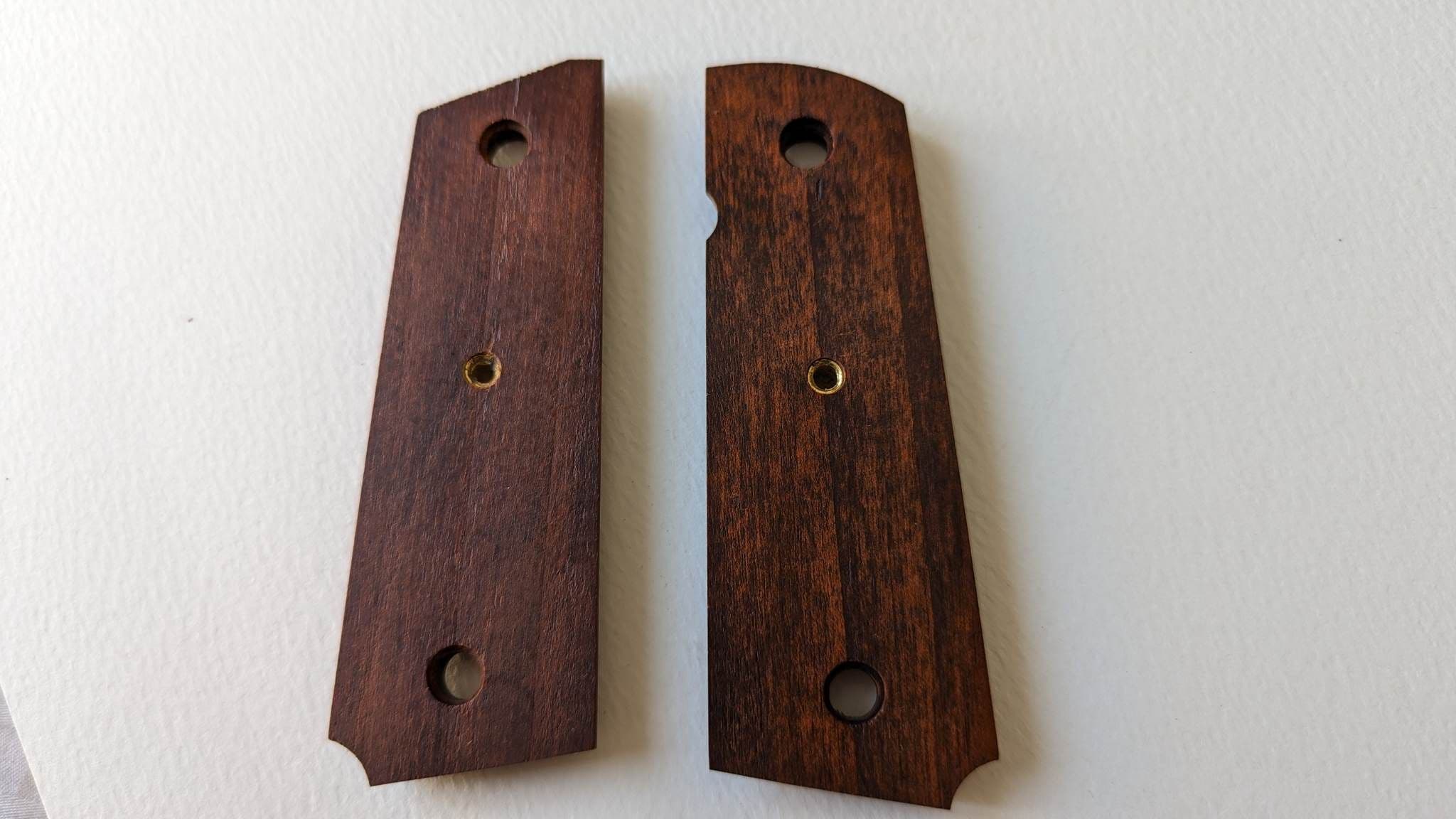 COLT USA walnut wood grips for M1911