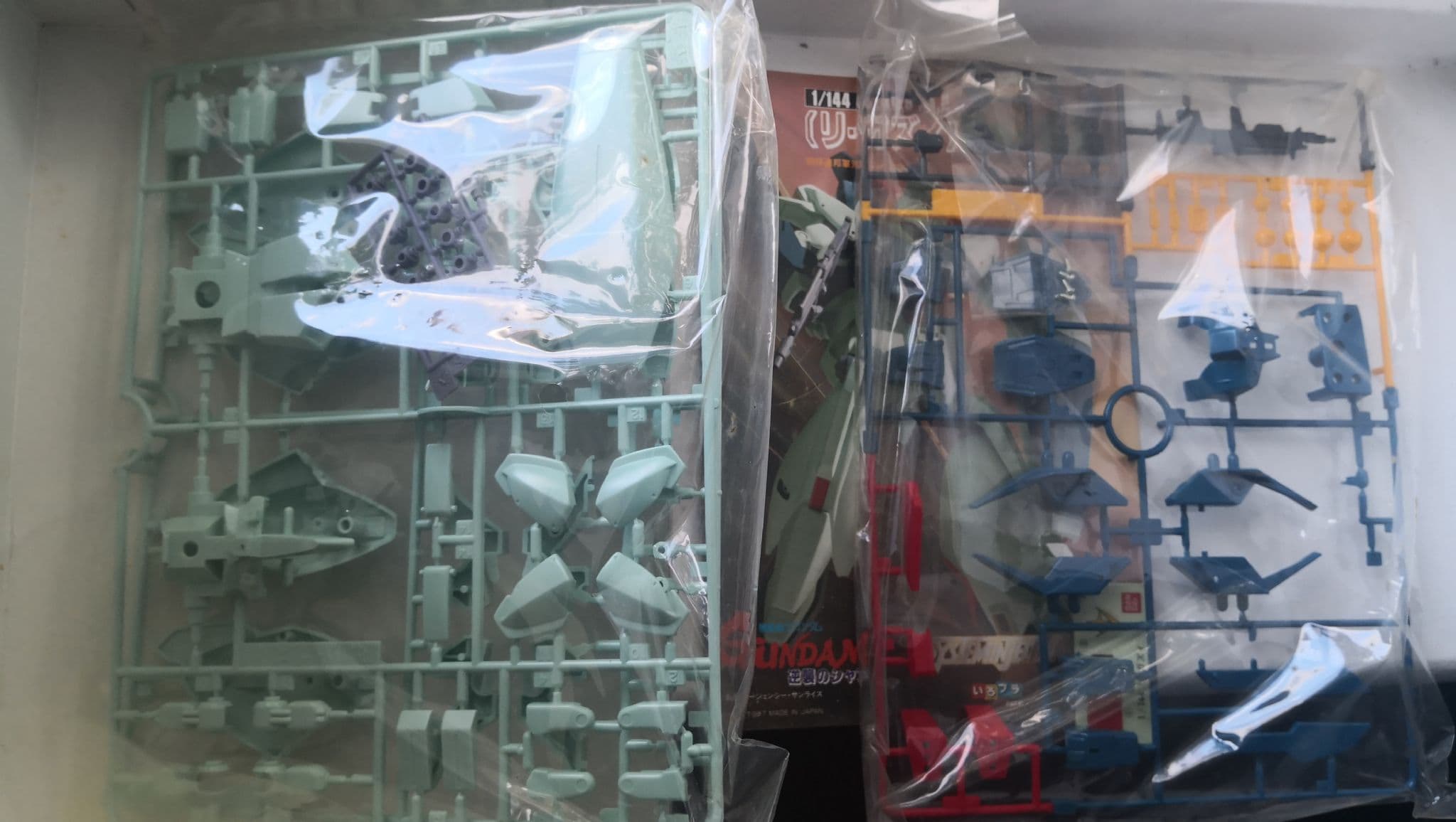 Gundam 1987 vintage Gunpla RGZ-91 Re-GZ is a 1/144 scale Gunpla