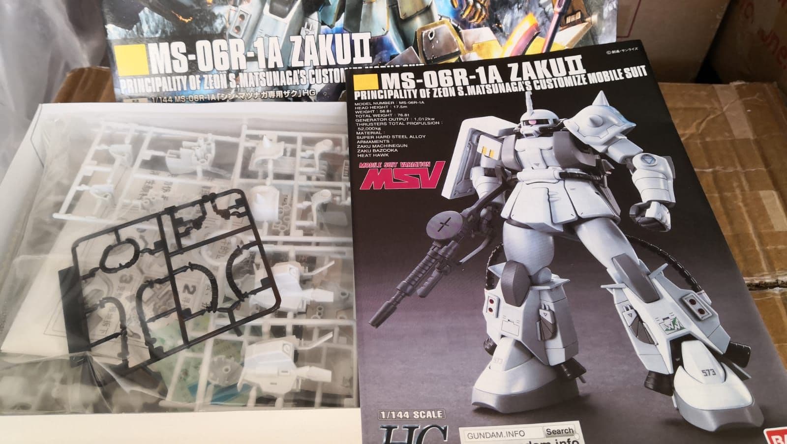 HG MS-06R-1A Zaku II Shin Matsunaga 1/144 Model Kit