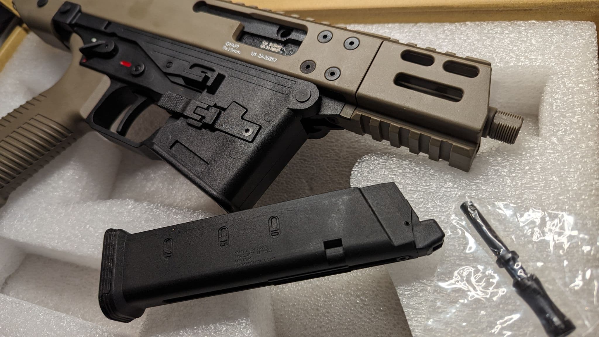 LAMBDA DEFENCE B&T LICENSED GHM9-G GBBR SMG - BLACK & TAN