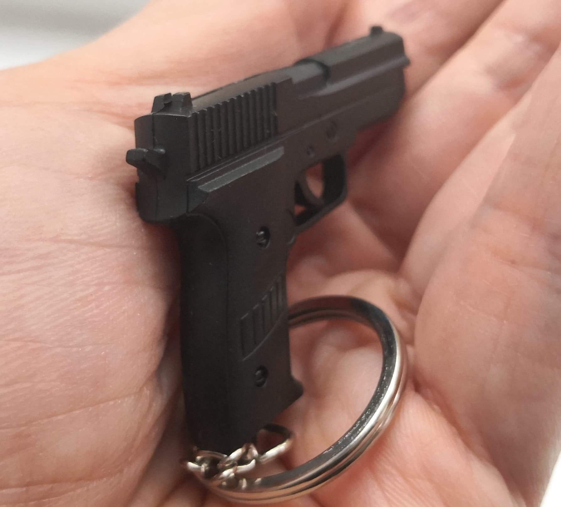 Miniature Keychain P226 Model 056 Free shipping