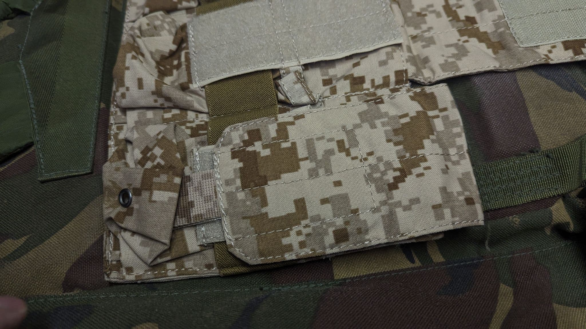 Toy soldier AOR1 clone Triple M4 dou mag pouch