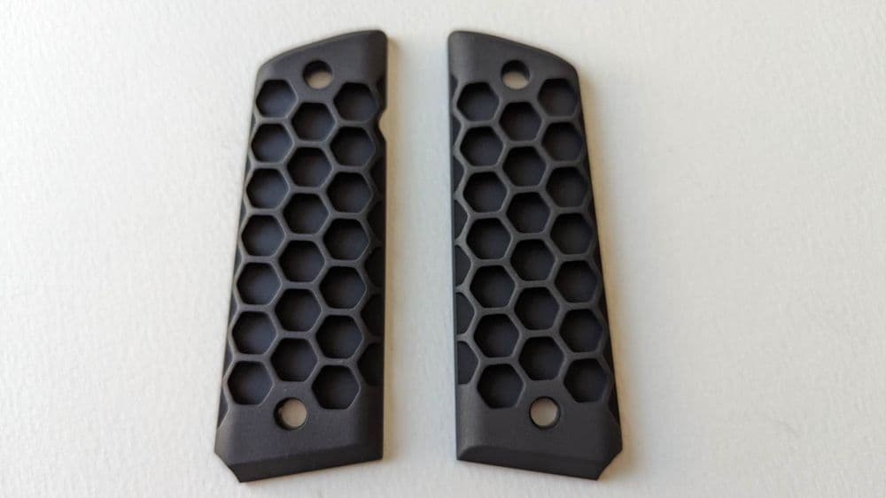 USA Aluminium Grip for M1911/MEU Honeycomb Black