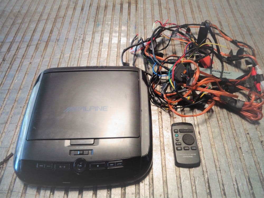 ALPINE ROOF DVD / TV UNIT PKD-2000F