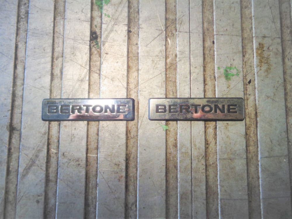 ASTRA COUPE BERTONE SIDE BADGES