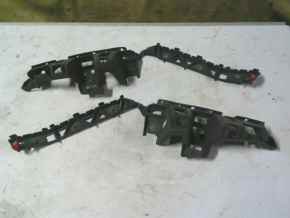 ASTRA MK5 VXR REAR BUMPER PLASTIC CORNER BRACKETS PAIR