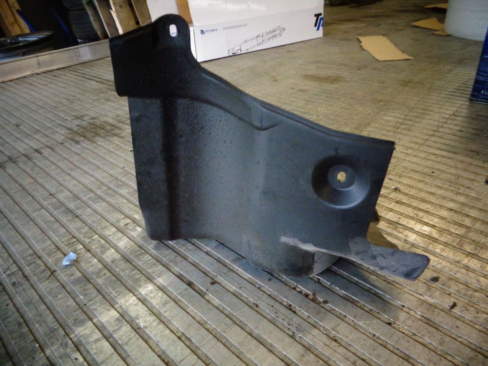 ZAFIRA GSI PLASTIC ENGINE CAMBELT GUARD