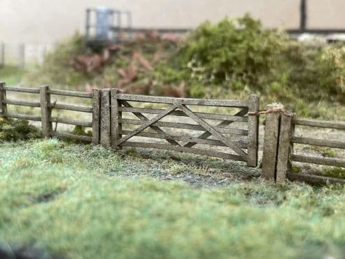 4ft Post & Rail Lineside Model Railway Fencing For OO Gauge & 1/76 ...