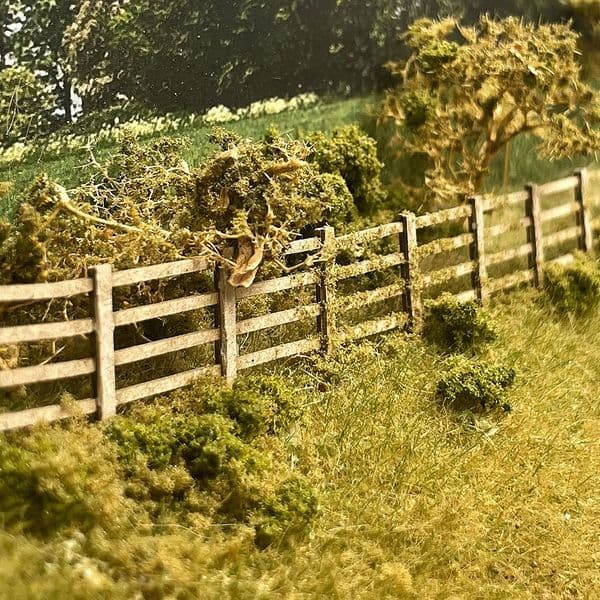 4ft Post & Rail Lineside OO Gauge Model Railway Fencing | LX006-OO