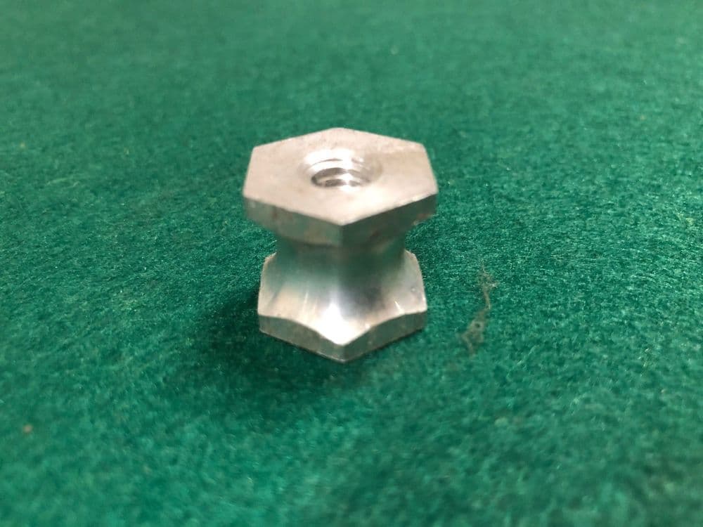 Bobbin 5/16 UNC Battery 743