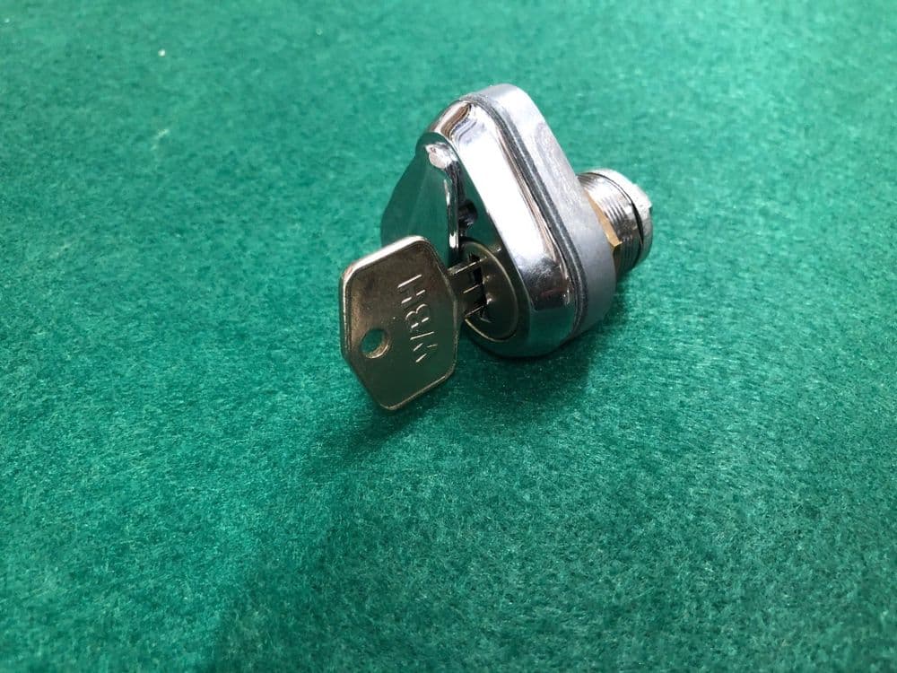 Lock Set Bonnet & Boot Europa TC 462