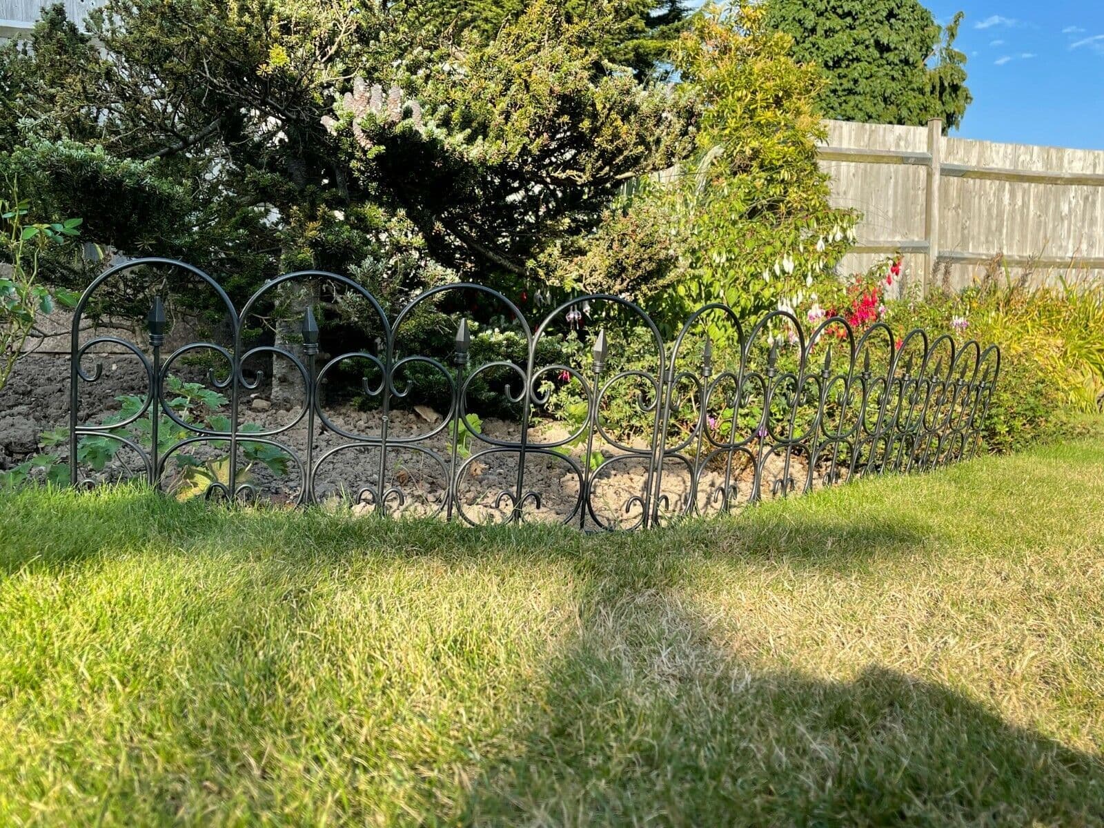 Garden Lawn Edging Border Fence Barriers Low Fencing Black Plastic 6 x ...