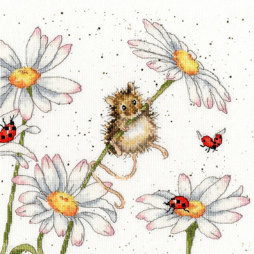 Bothy Threads Daisy Mouse - Hannah Dale cross stitch kit