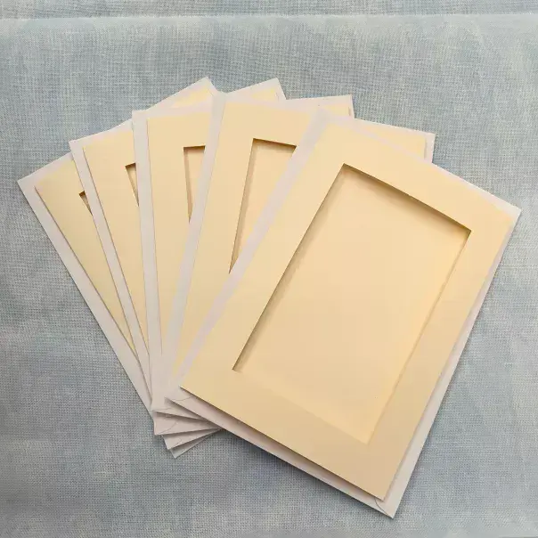 Cream Rectangle Tri-fold Aperture Cards & Envelopes 10 Pack