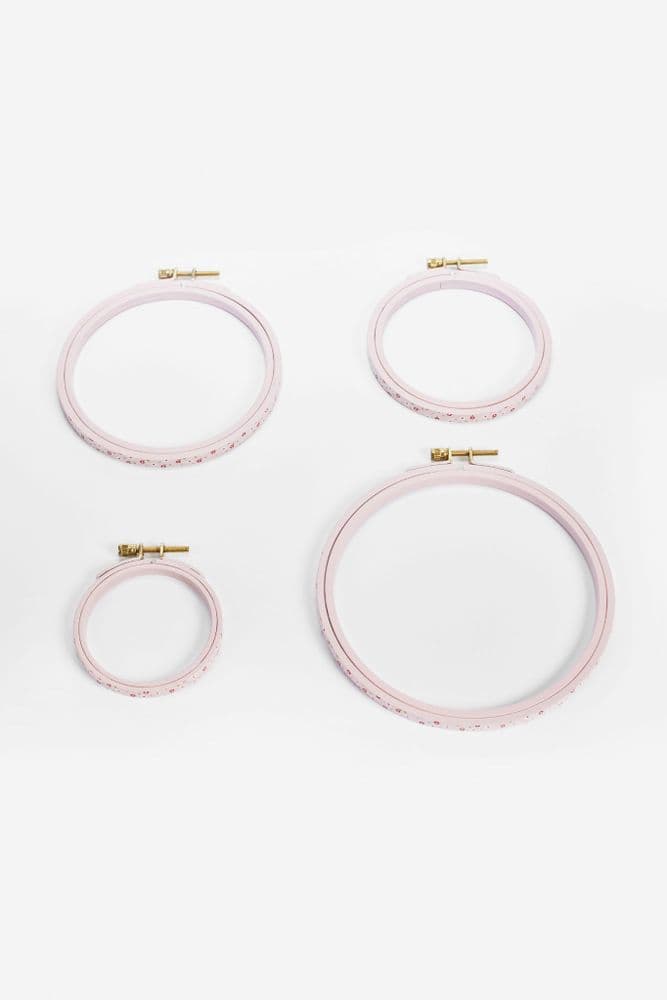 DMC Daisy Flowers Round Embroidery Hoop 10 5cm