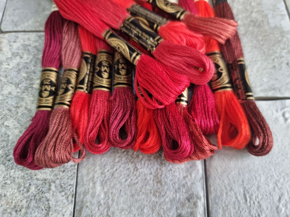 DMC Set of 15 skeins - Red