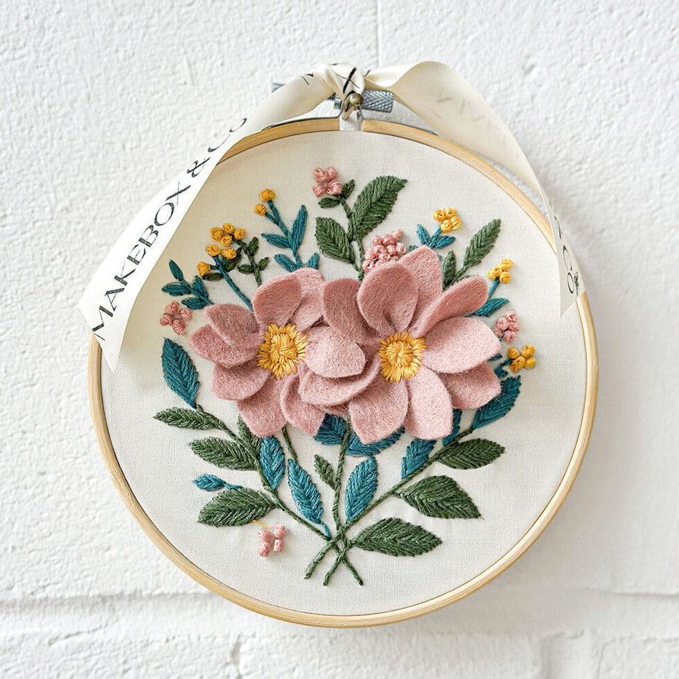 Makebox Anemone Japonica embroidery kit