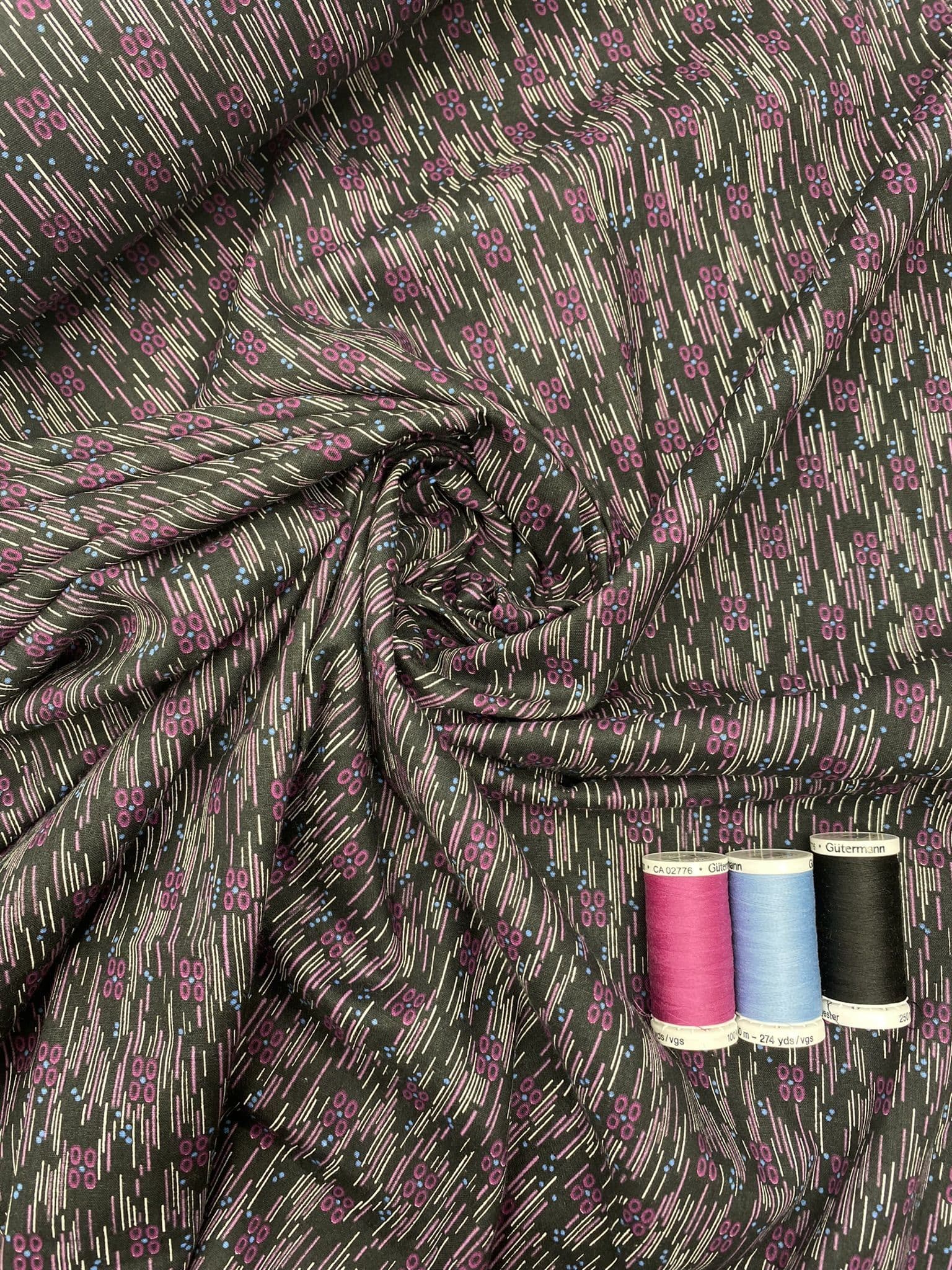 VINTAGE COTTON Retro Linear Design on Black
