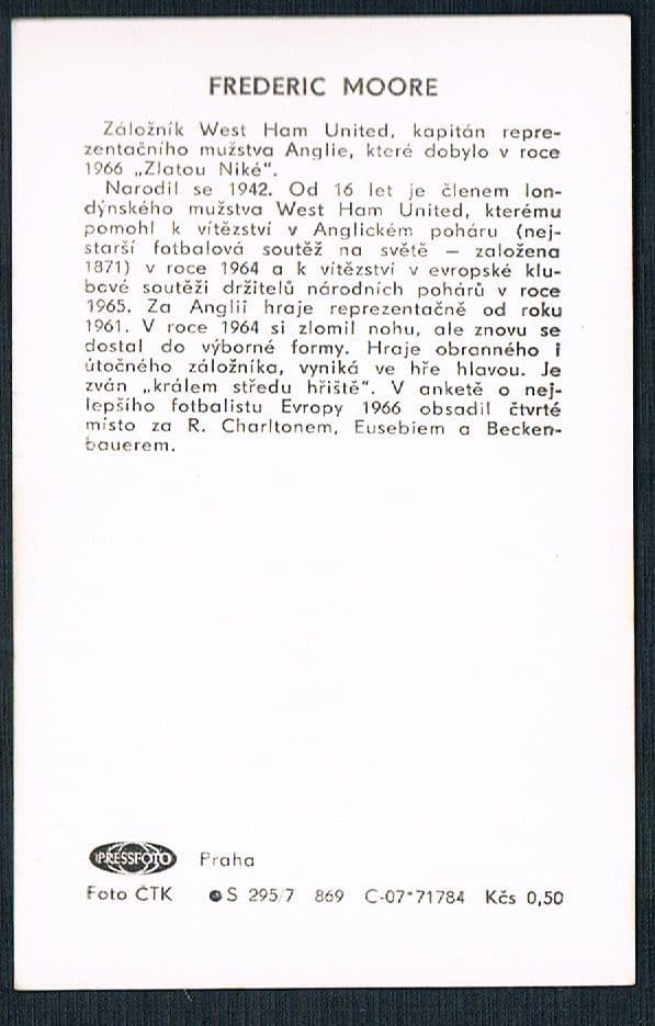 1966 Bobby Moore Czech card